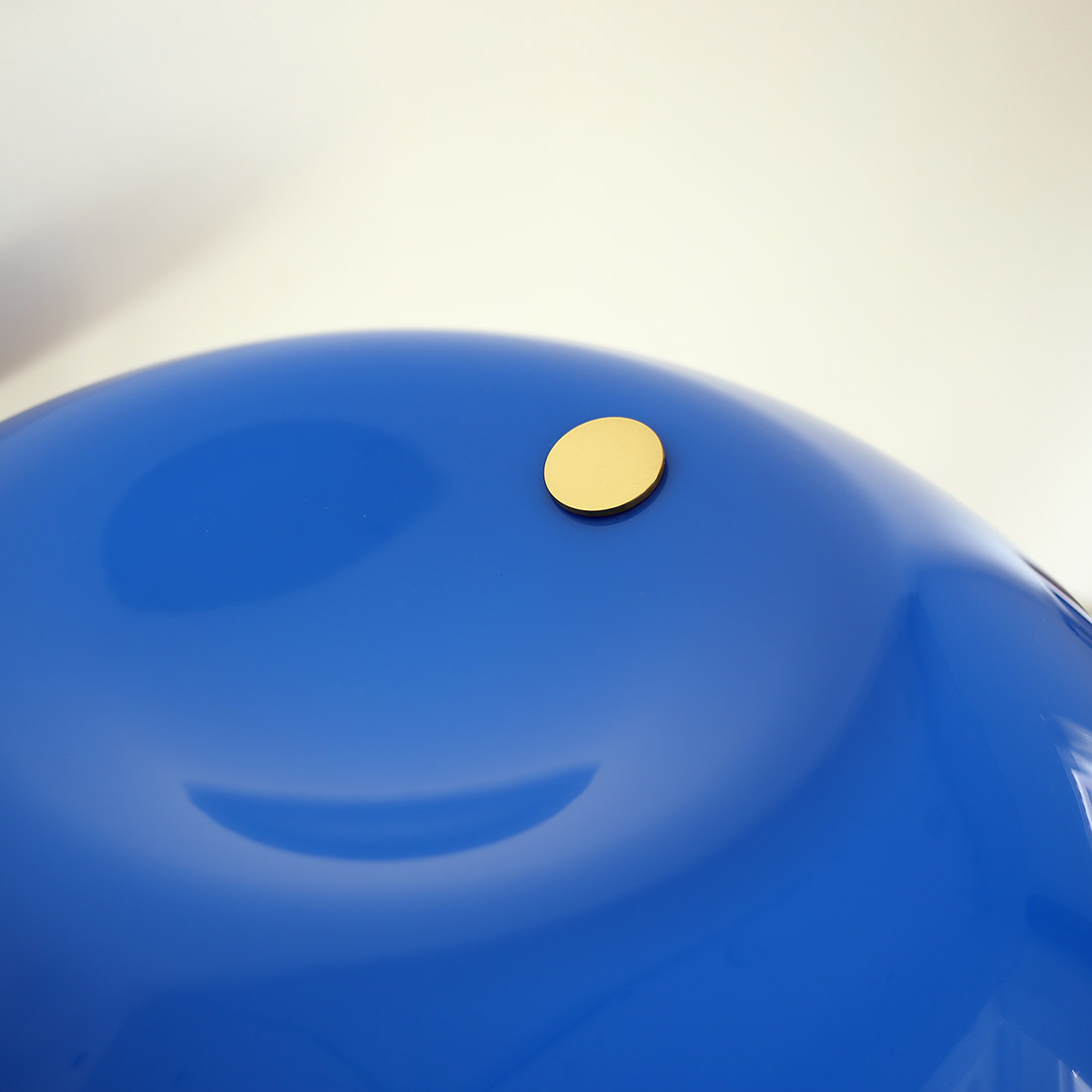 mod.548[on the shore]